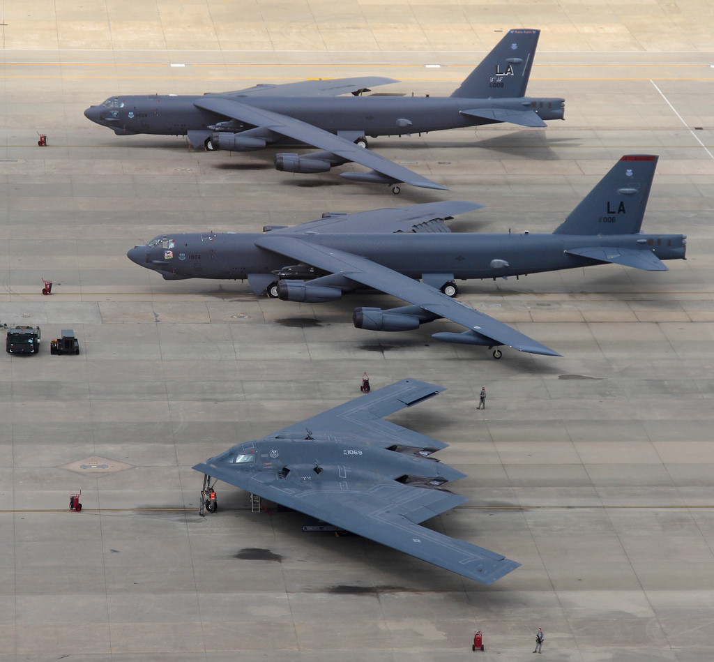 B2 B52 JPG b2-b52-jpg